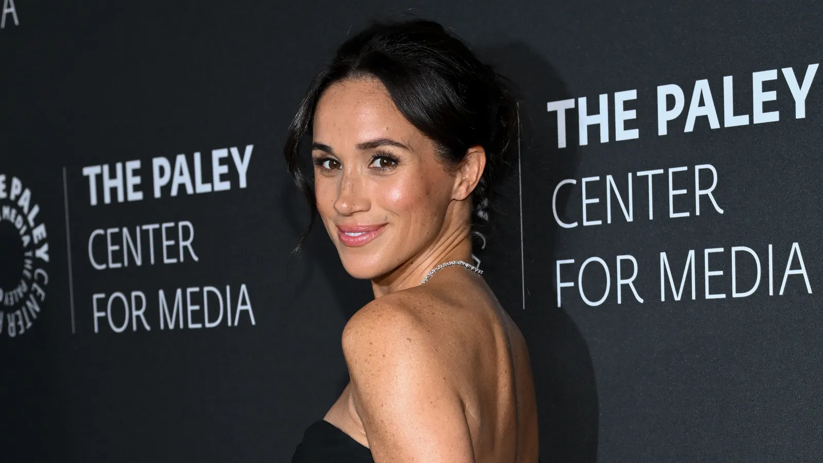 Meghan Markle visar sin dotter Lilibets ansikte för första gången ...